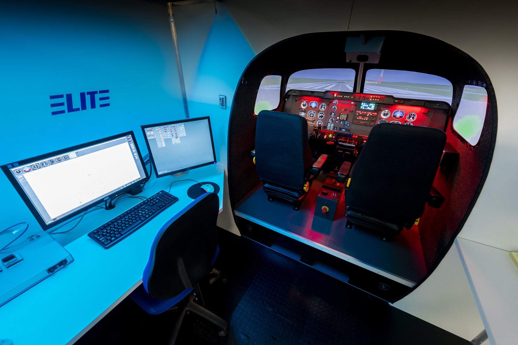 Flugsimulator FNPTII (PA-34) | Motorfluggruppe Zürich MFGZ